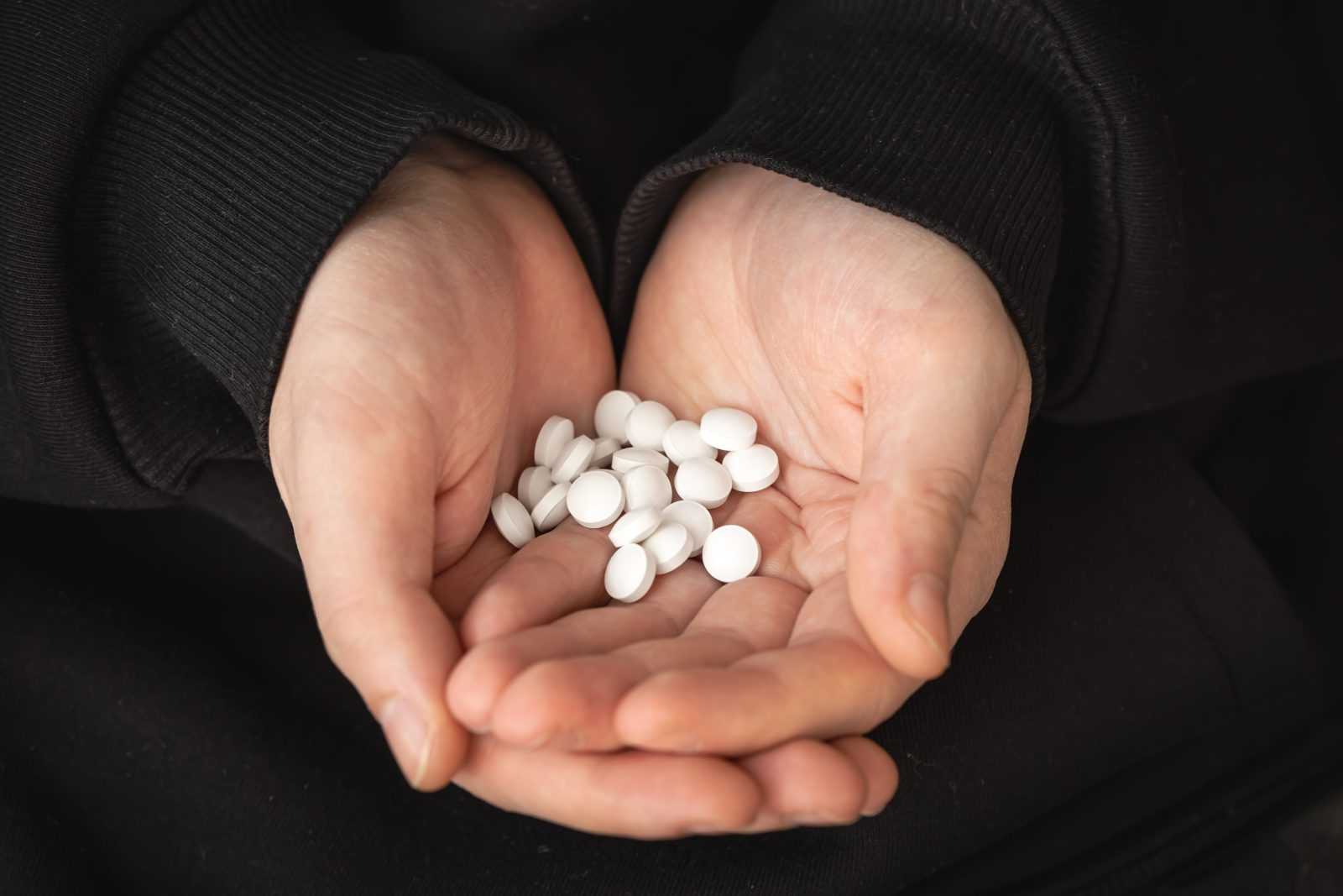What Type of Drug Is Clomid? Classification, Function, and Fertility Use