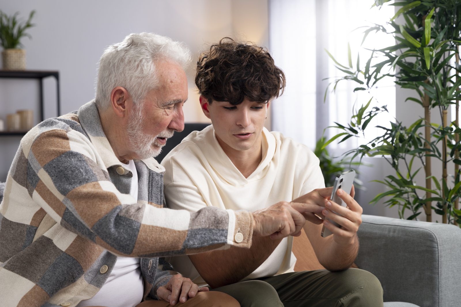 Low Testosterone in Older Males: Causes, Symptoms, and Hormone ...