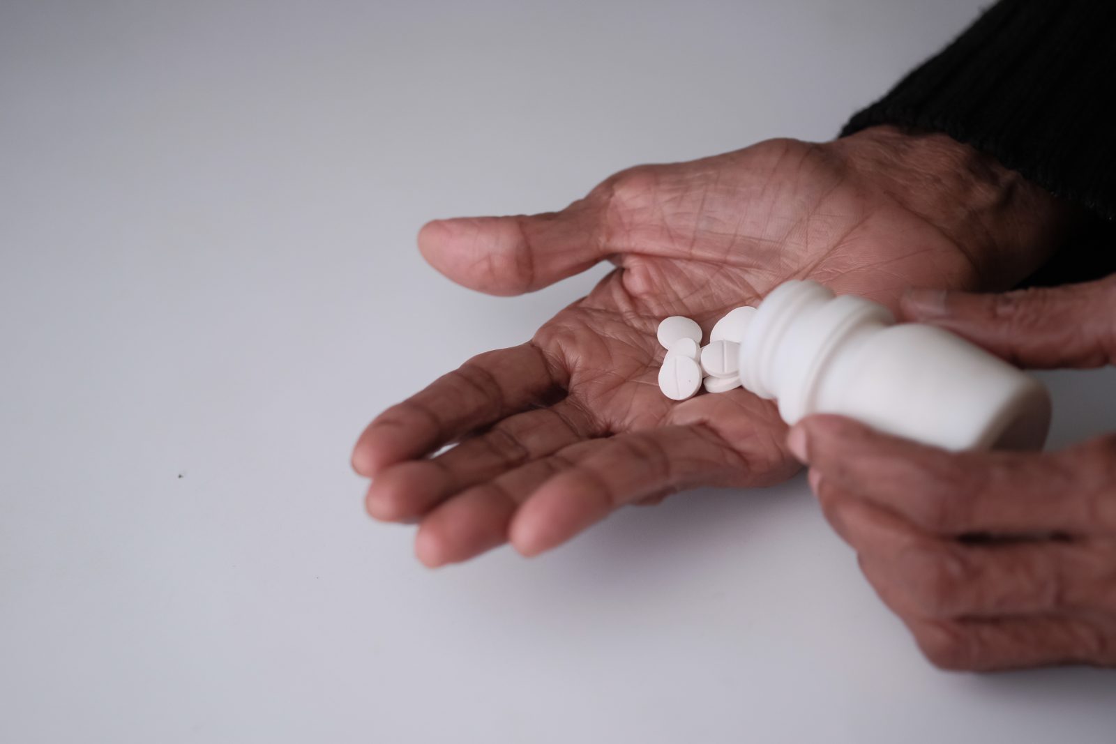 Clomid for Men Dosage Guide: How It Works, Benefits, and Safety Tips